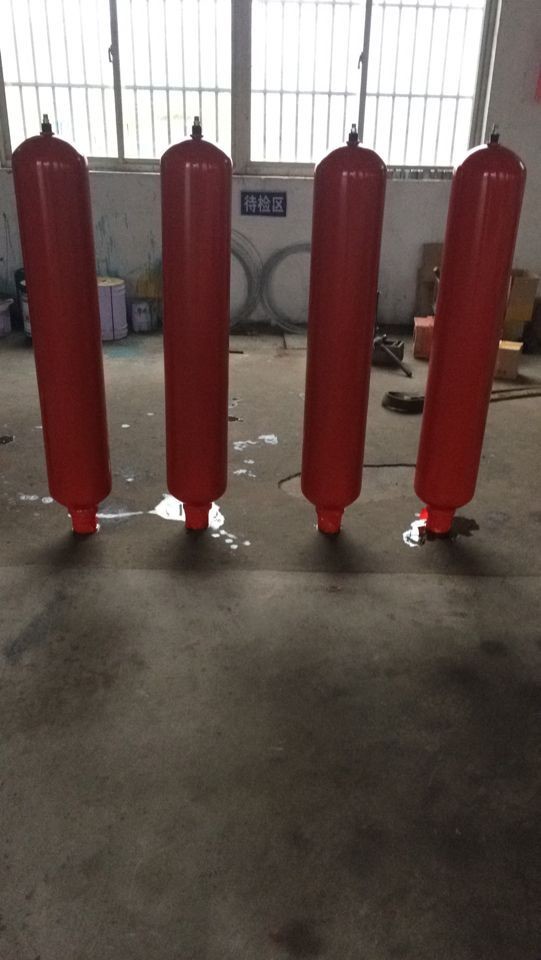 hydraulic accumulator station