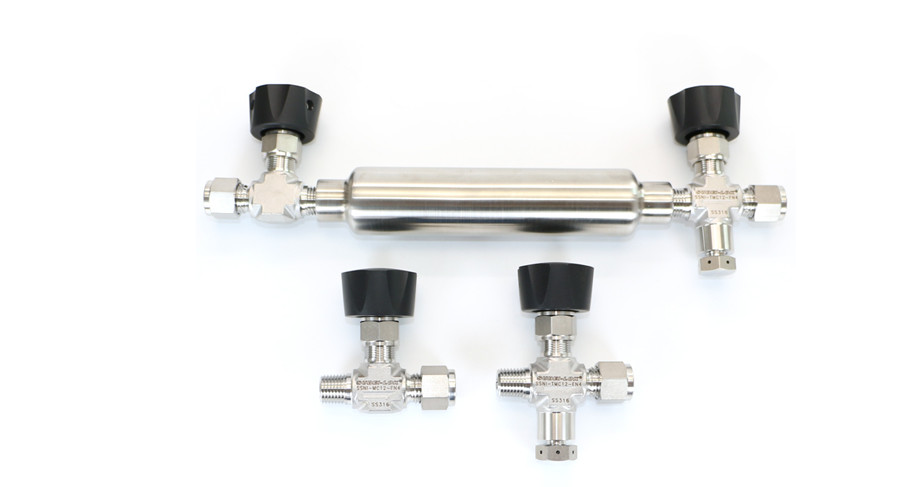 Liquefied natural gas sampling cylinders Applicable to the sampling ...